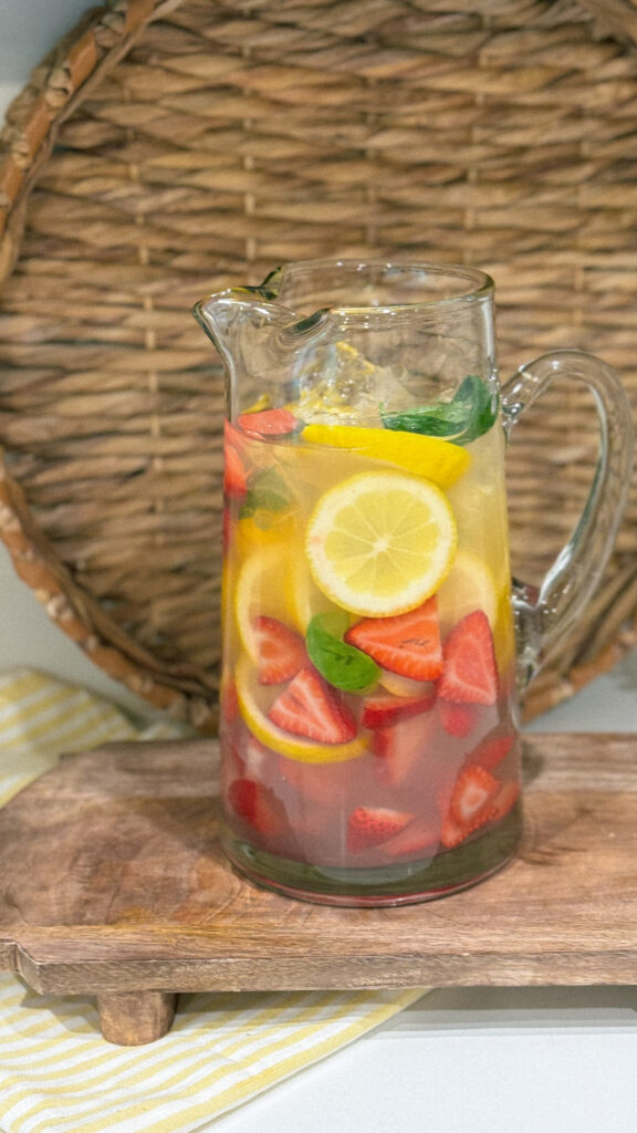 Strawberry Lemonade Sangria: Perfect White Sangria for Summer